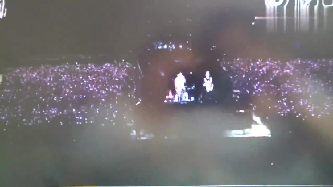 周杰伦西安演唱会,为了粉丝怒骂保安