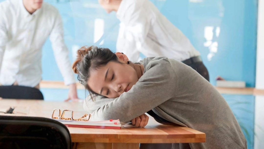 午睡虽好,但是午睡可是有讲究的,这样的午睡还不如不睡