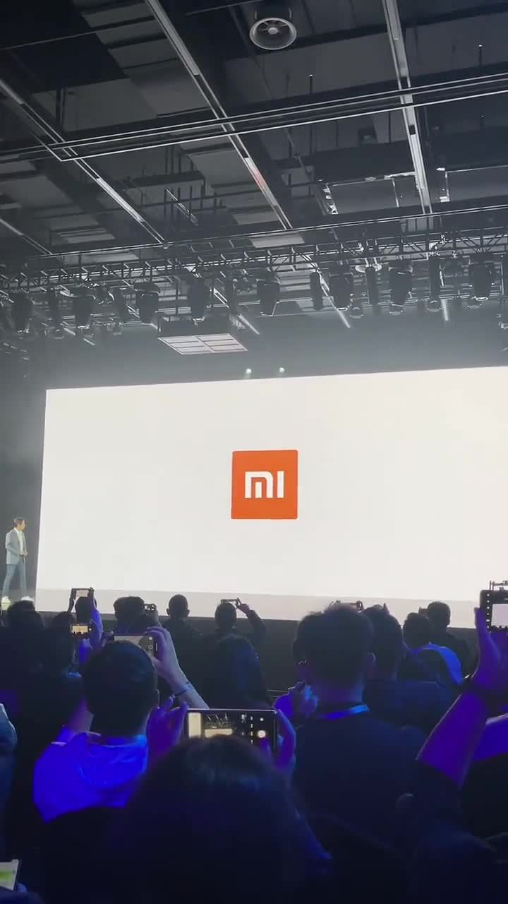 小米官宣换LOGO了