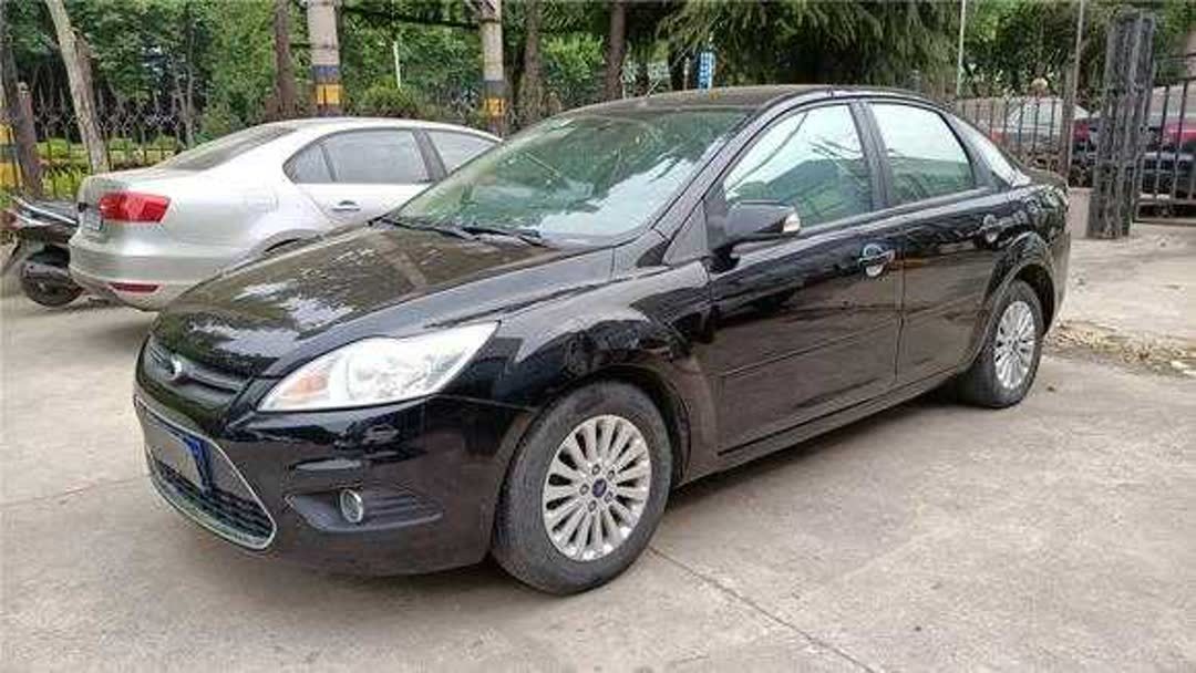 13年手动经典福克斯,现在还值多少钱