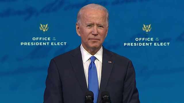 拜登选举人团投票获胜演讲:这次大选证明美国民主是坚韧的