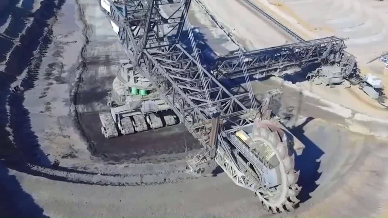 世界上最大型工程机械,应该没有几个人知道吧!