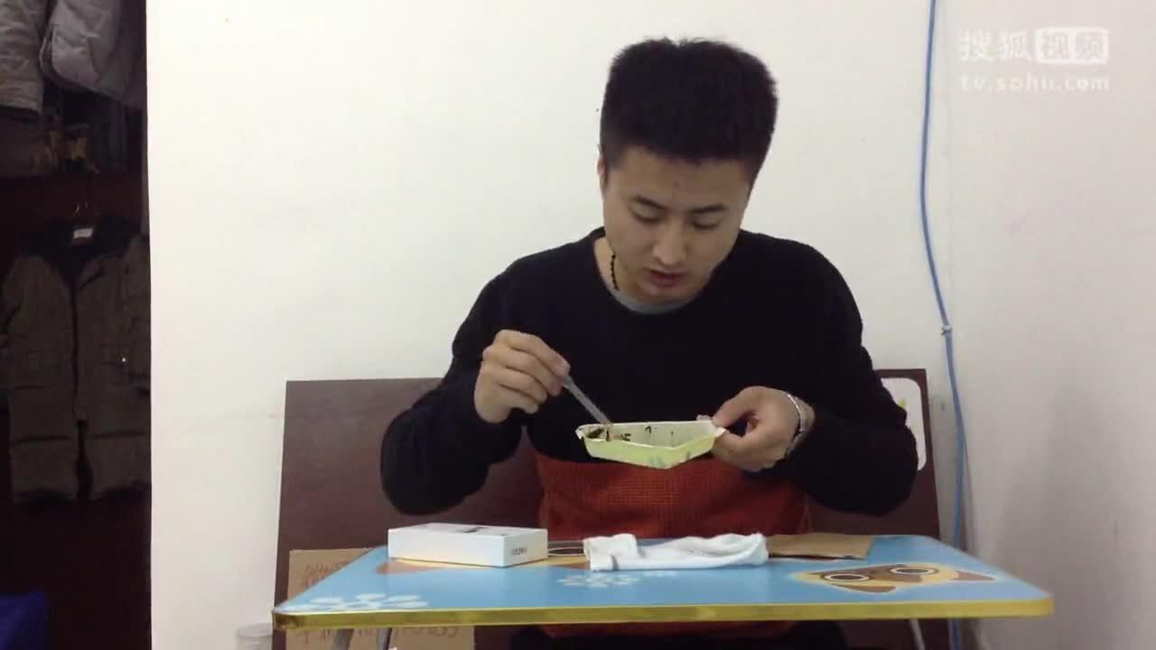衣服上沾了红色辣椒油污渍怎样洗净