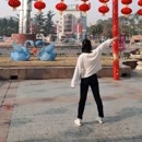 爬上珊瑚的蜗牛 