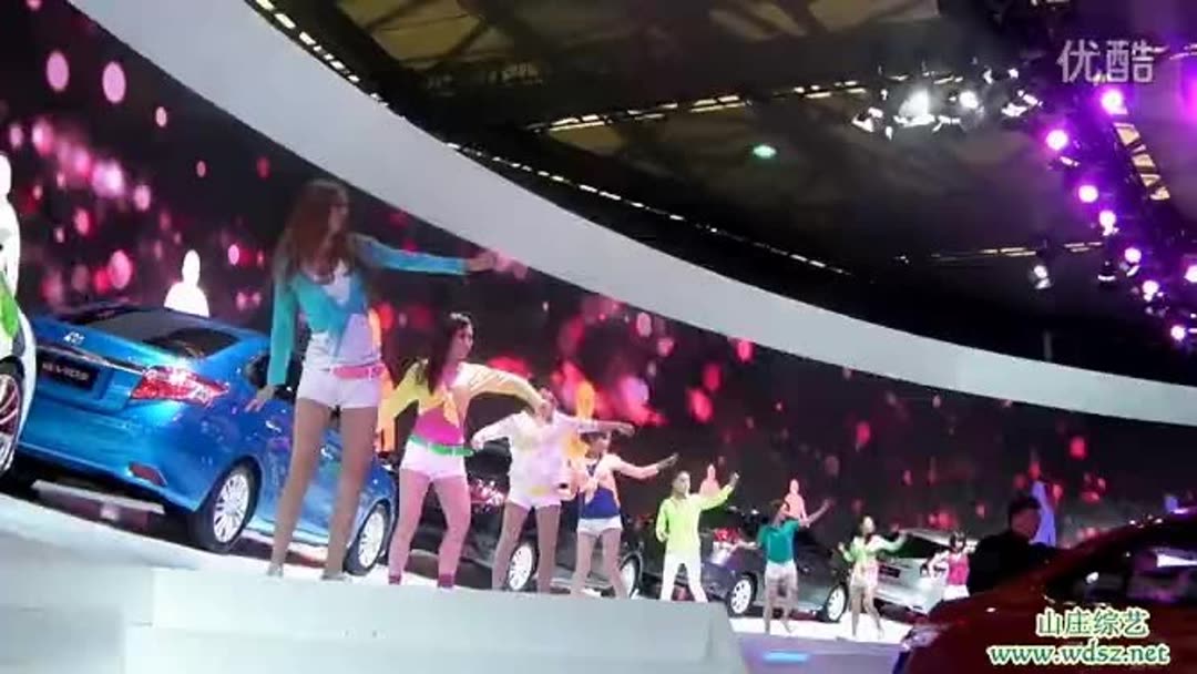 最新2013第十五届上海国际车展车模热舞_高清