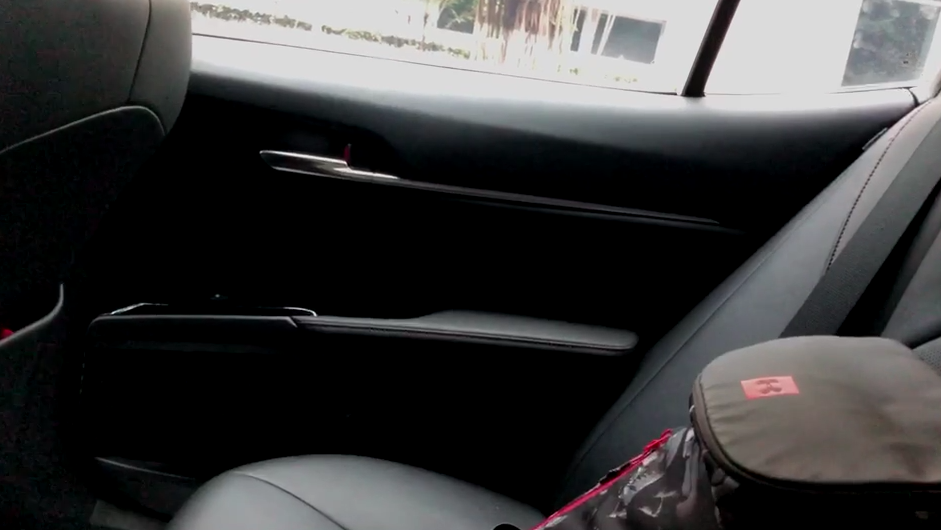 凯美瑞后排座椅空间不如雅阁,舒适性一般