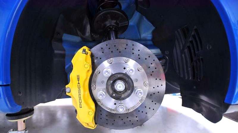 汽车刹车片到底什么时候才更换?老司机一说,终于明白了!