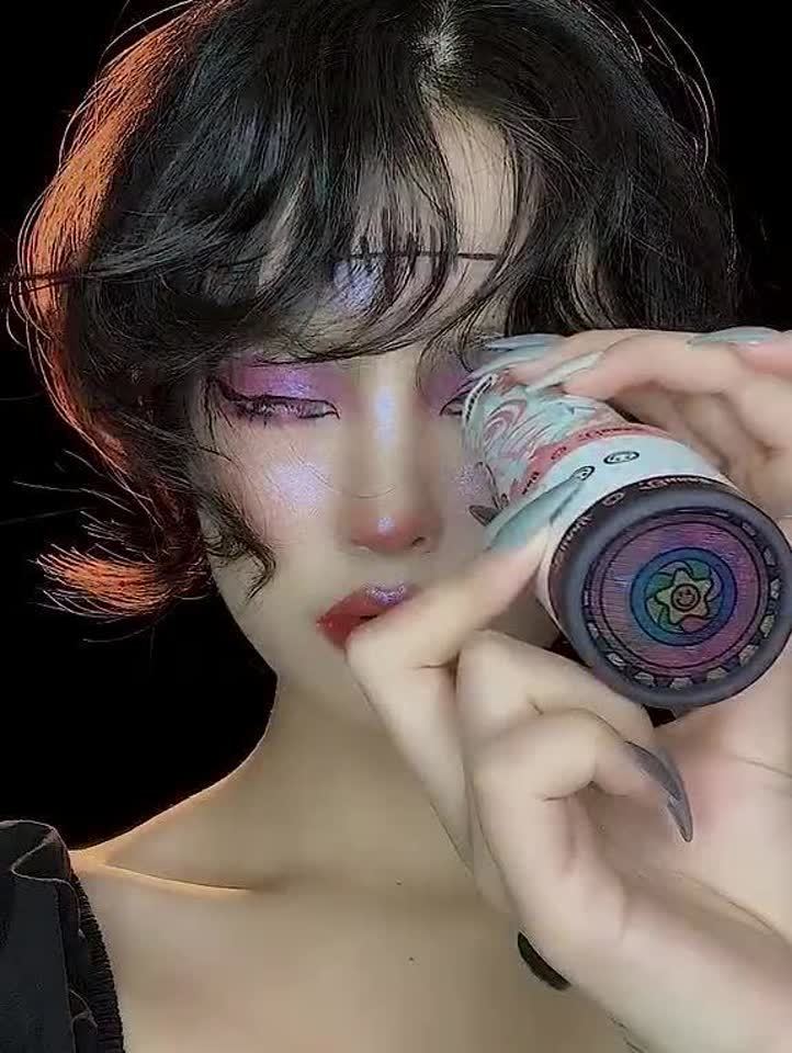 娃娃一个没抢到 那就自己画一个吧