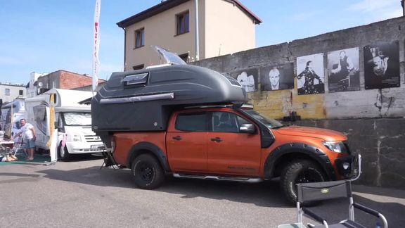 一个可拆卸的皮卡房车仓,五脏俱全