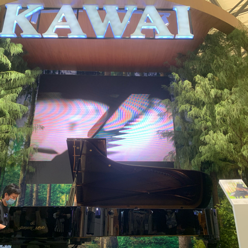 南宁南聆钢琴行 