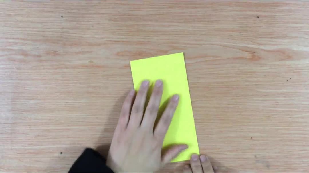 【陕西省首届微课大赛】折一折,剪一剪(北师大版数学二上)