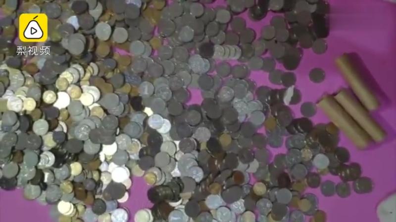 ...未签订劳动合同,学校未给其购买社保,申请劳动仲裁后获赔7500元。