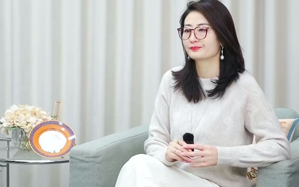 羊绒衫的洗涤误区,这一点一定要留心!稍不注意就容易洗坏,尤其是第二...