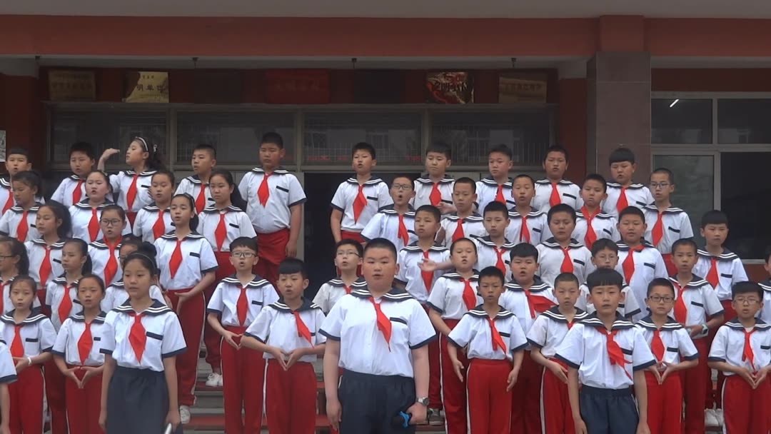 不忘初心 砥砺前行》四年三班诗朗诵 岫光小学第十四届文化艺术周