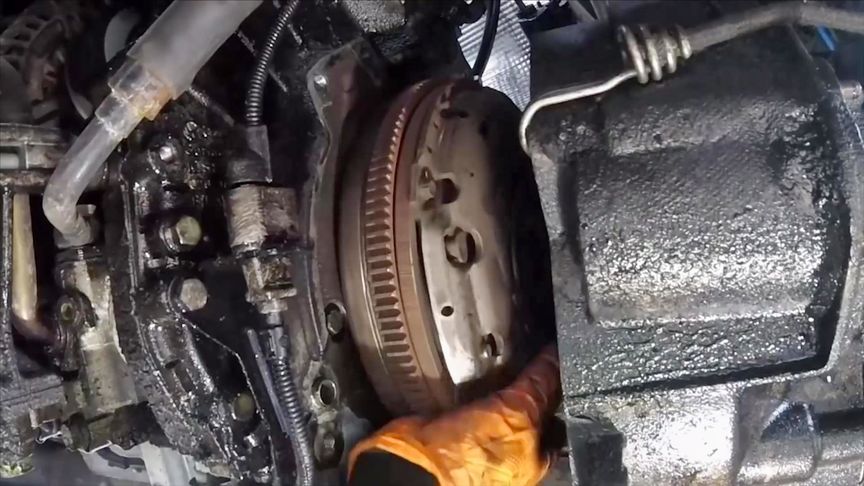 大众汽车2.5L柴油离合器更换详细过程,看看可以吗?