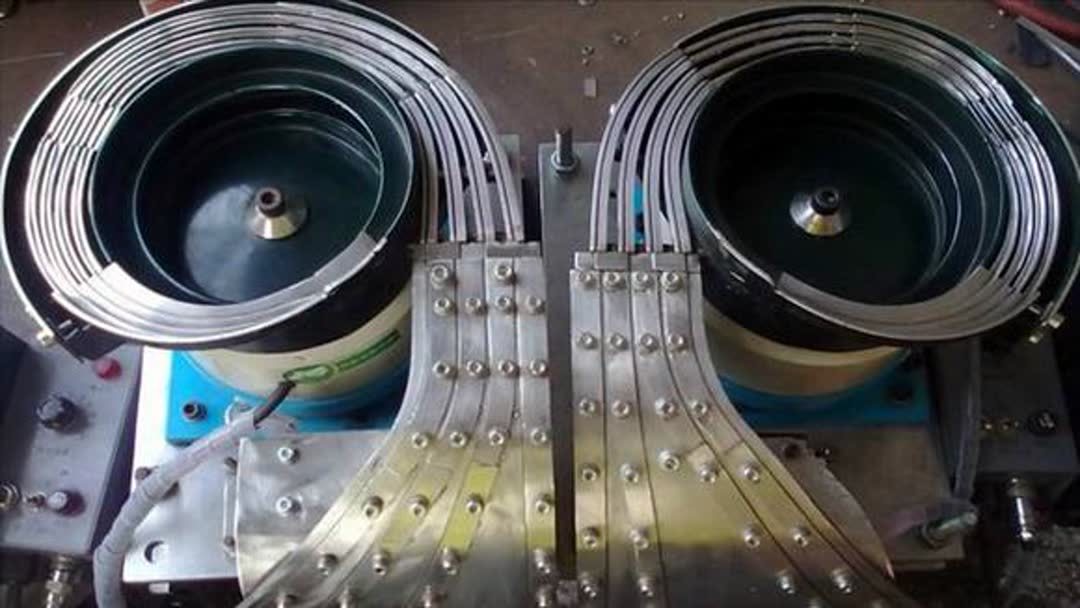 自动振动盘工作原理是怎样的?如何实现满料停运?