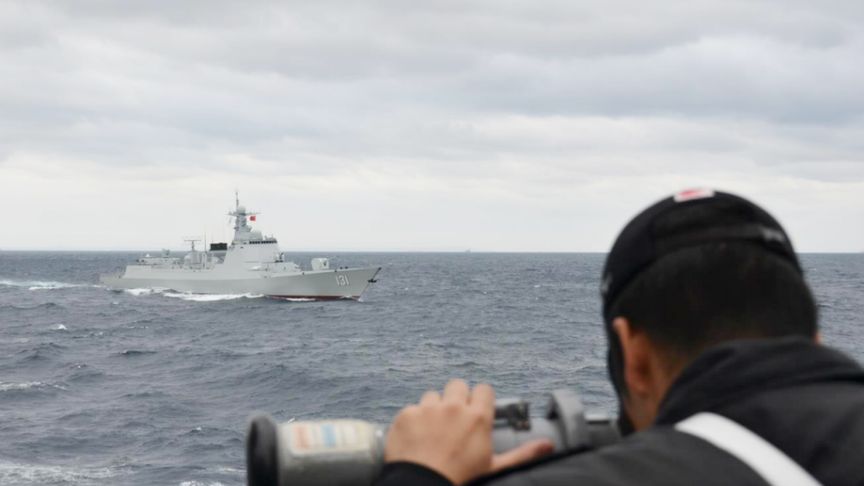 和太原舰演习后,日海自公布现场画面:双方进行了“亲善训练”