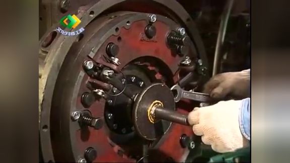 拖拉机离合器打滑等故障的检查与维修