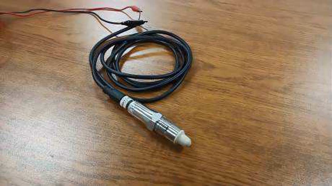 「佑富」微波开关的介绍,看一下微波料位开关通电后的工作状态