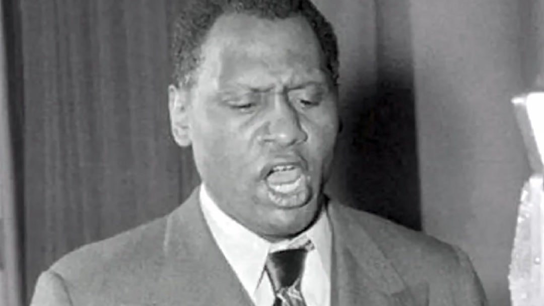 这个美国人从没到过中国,却将中国国歌唱遍北美,结果被禁止出国