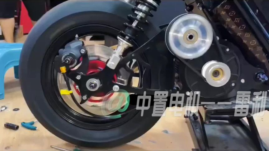 深圳客户上车测试##小牛电动车 #小牛二级传动中置电机 #中置电机