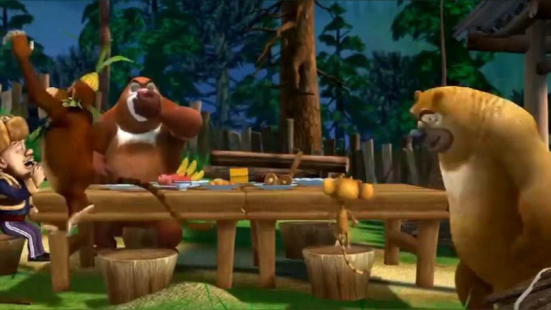 熊出没之过年:光头强请小熊熊吃饭,吉吉把熊二要吃的鱼抢走了