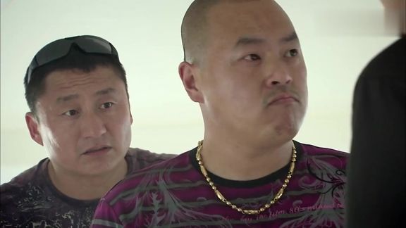 锁定目标:黑老大劫持女学生,想不到被警察找上门,这下好看了
