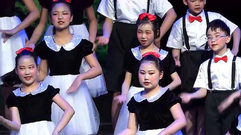 小学合唱比赛视频欣赏,唱得太好了