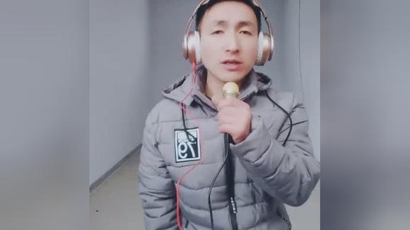 听甘肃正宁小伙唱的《我是你的格桑花》背后的故事感人肺腑