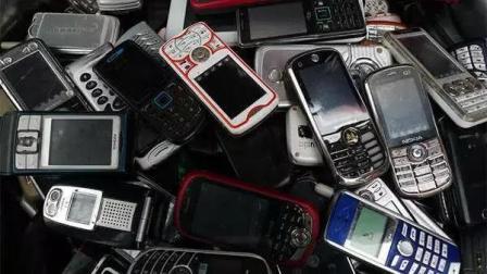 一吨旧手机可以提炼多少克黄金,说出来可能你都不敢.