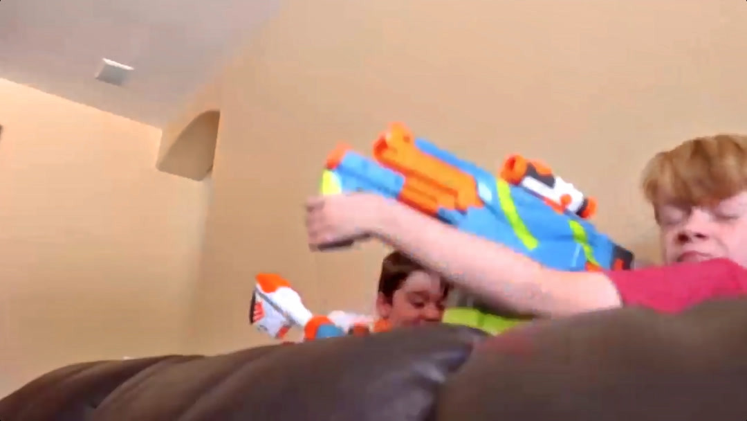 狙击战!,小正太联手抗击敌人!《真人cs》