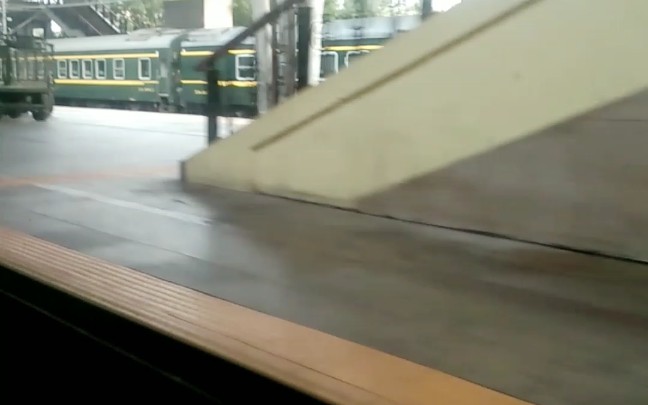 K285沿途拍摄,区段:北京-天津西 列车原为原色25G,牵引机车韶山九