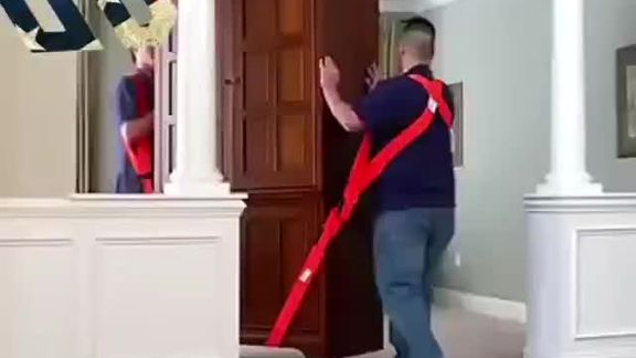 两条万能绑带就可以轻松搬家