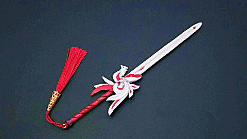 见过用卡纸做出李白凤求凰兵器吗?高度还原,关键方法还简单