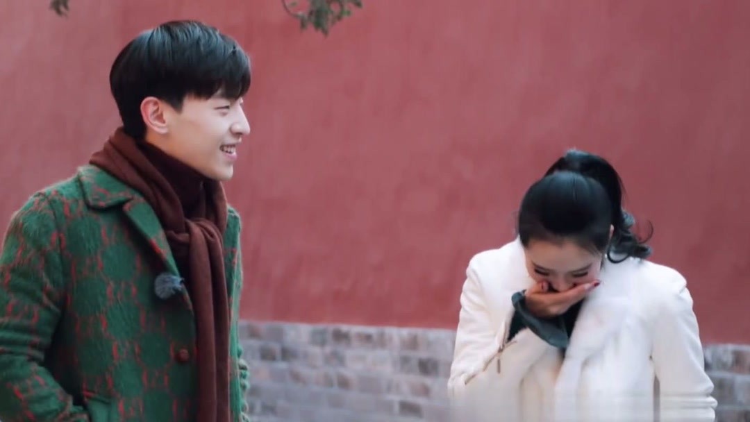 上新了·故宫:邓伦模仿紫薇吃醋逗乐晴格格? 还珠十级爱好者!