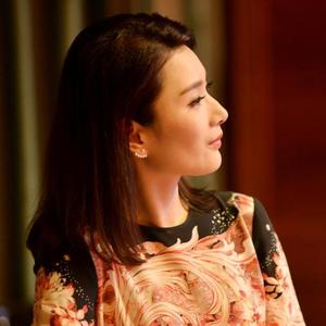 喜欢开车的小芹妹 