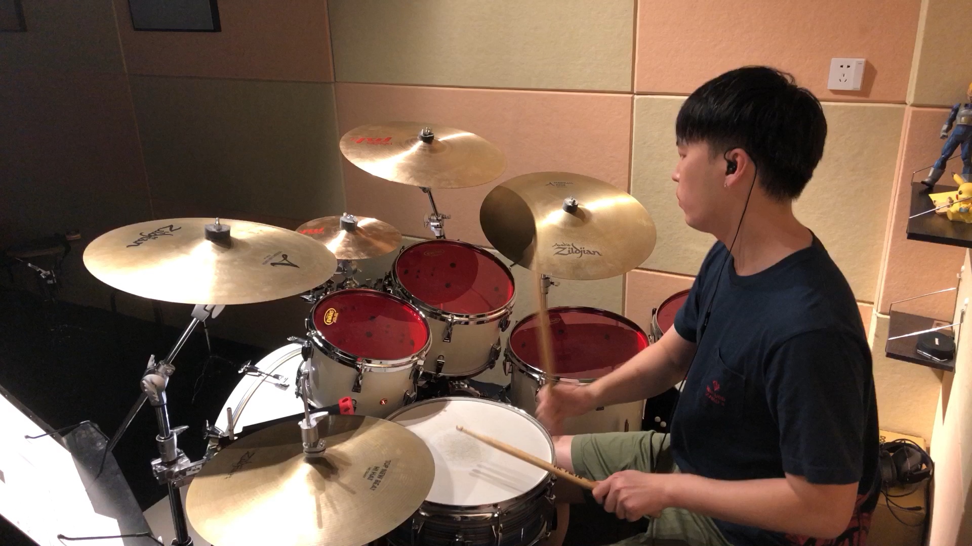 [架子鼓]简单爱/周杰伦 无与伦比演唱会版