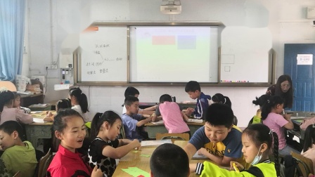 金宝小学+小学数学三年级+陈敏+《认识面积》(公开课)