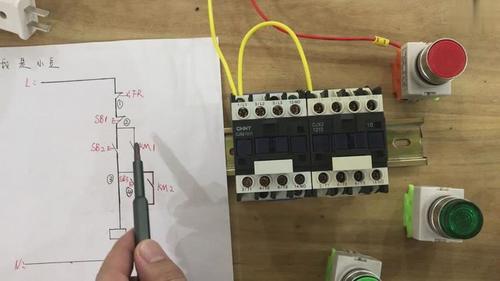 电工常识:星三角降压启动工作原理,接线技巧,实物讲解