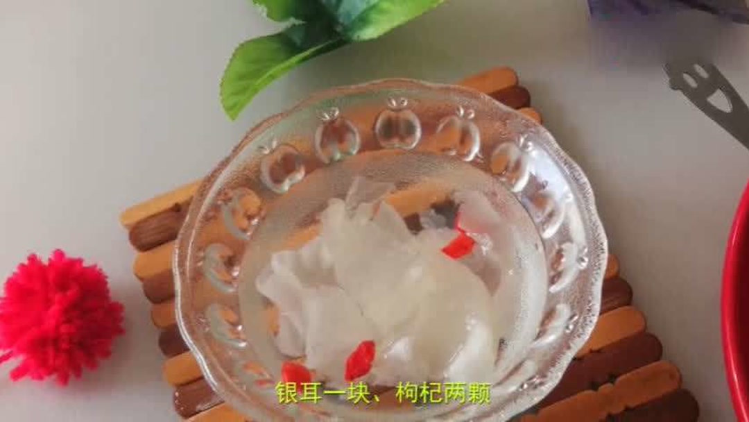 雪梨换种吃法,加这3种料蒸一蒸,润肺止咳,适合冬季孩子常喝