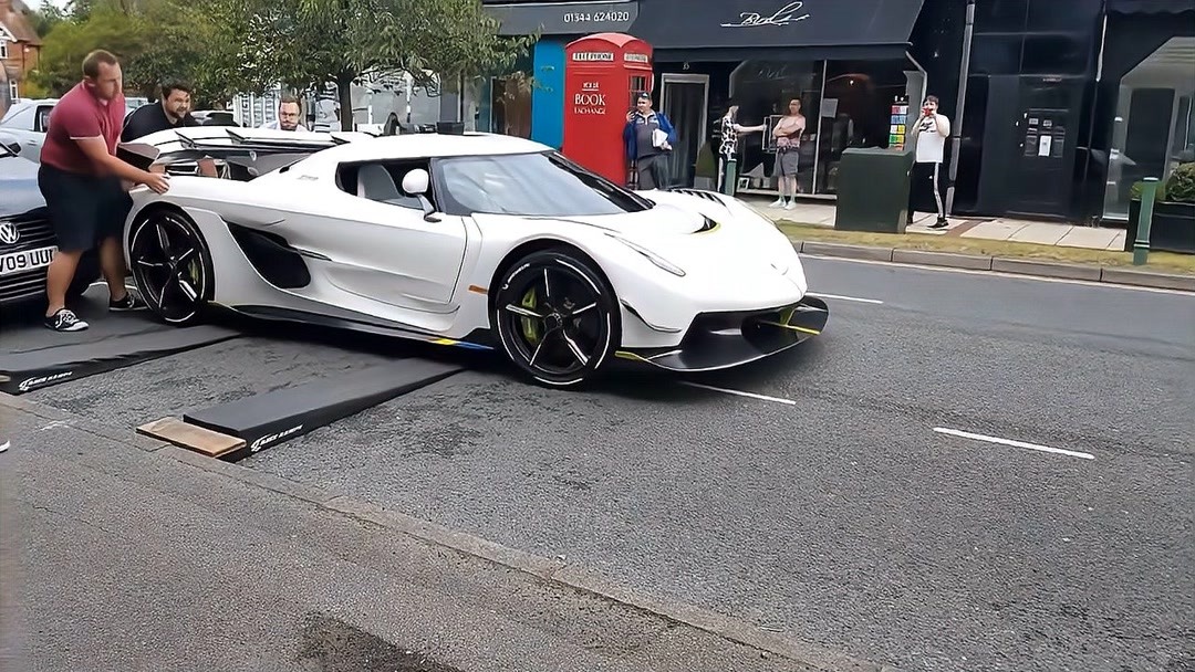 世界顶级跑车:柯尼塞格