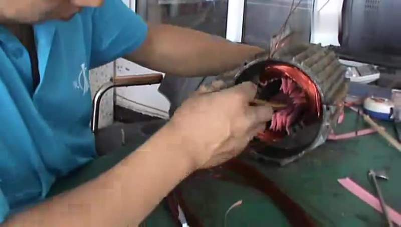 单相3.0KW电动机重绕线圈维修视频