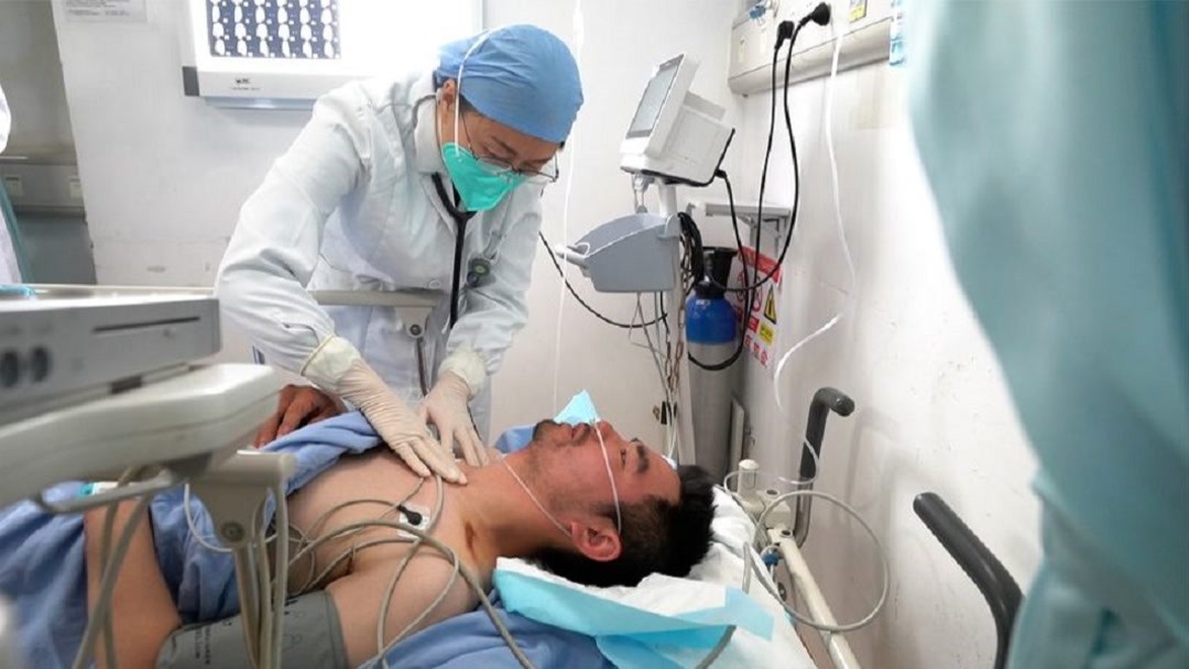 地震后失联17天的甘宇已被转运至华西医院:多处骨折 严重感染