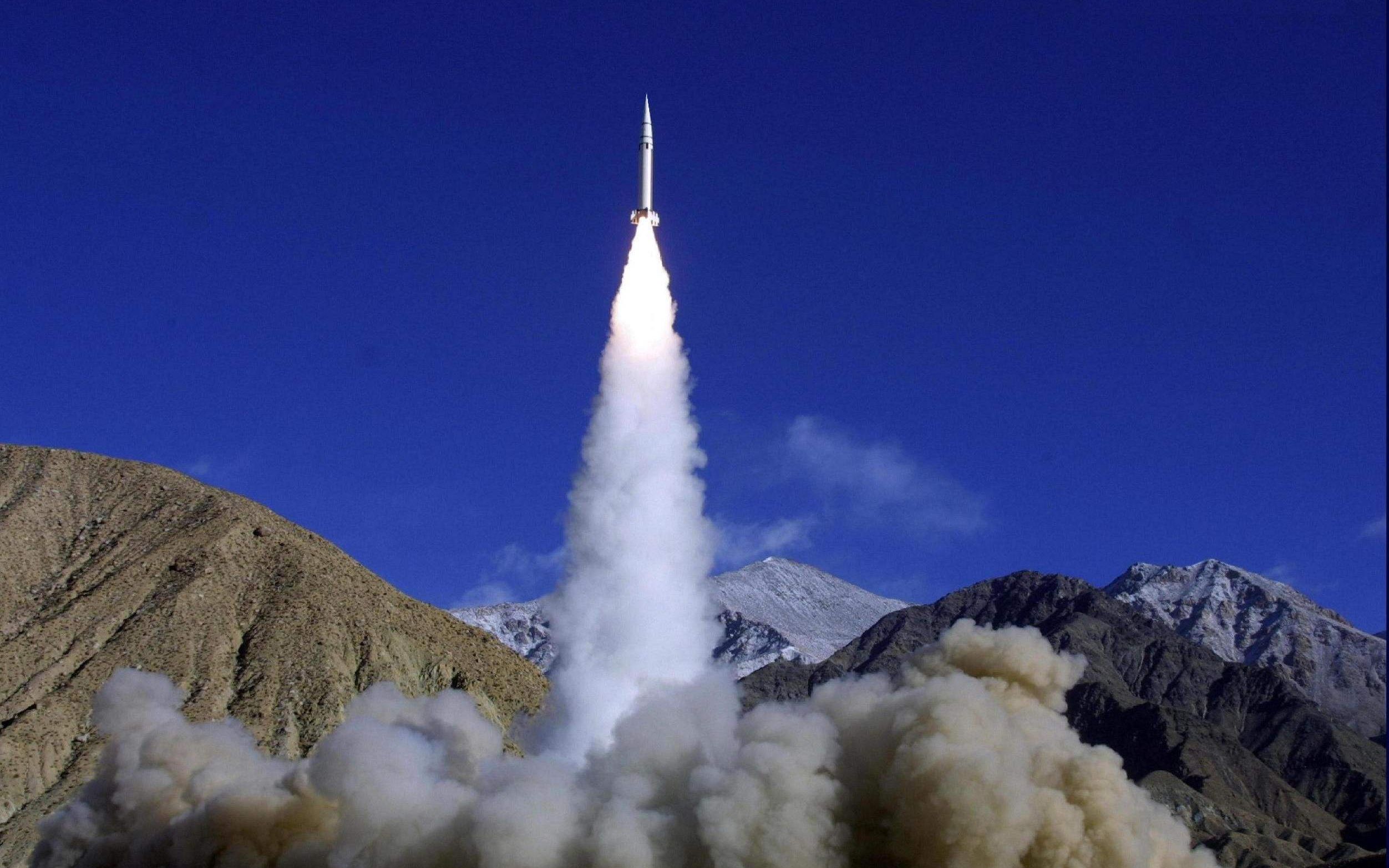 洲际导弹最大射程1.8万公里,不及地球半径,如何能打遍全球