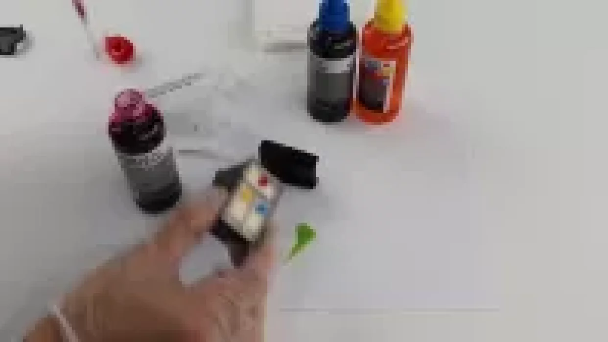 惠普2132喷墨一体机打印机彩色 连喷墨盒 加墨教学视频
