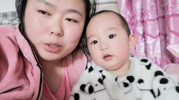 琛琛气管炎打针回来晚上高烧,艳子很担心!在线求助大家分享经验