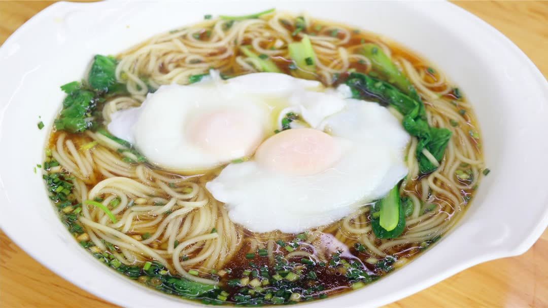 早餐想吃面条不用去面馆了,教你很简单美味的做法,分分钟就搞定