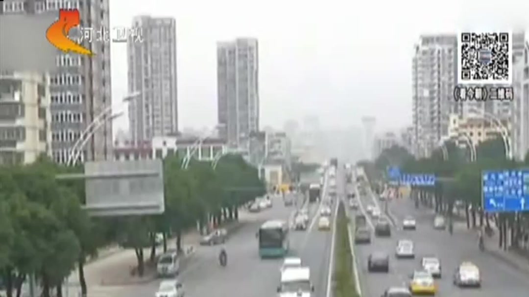 福建福州:行车记录仪拍下男子浮夸“碰瓷”