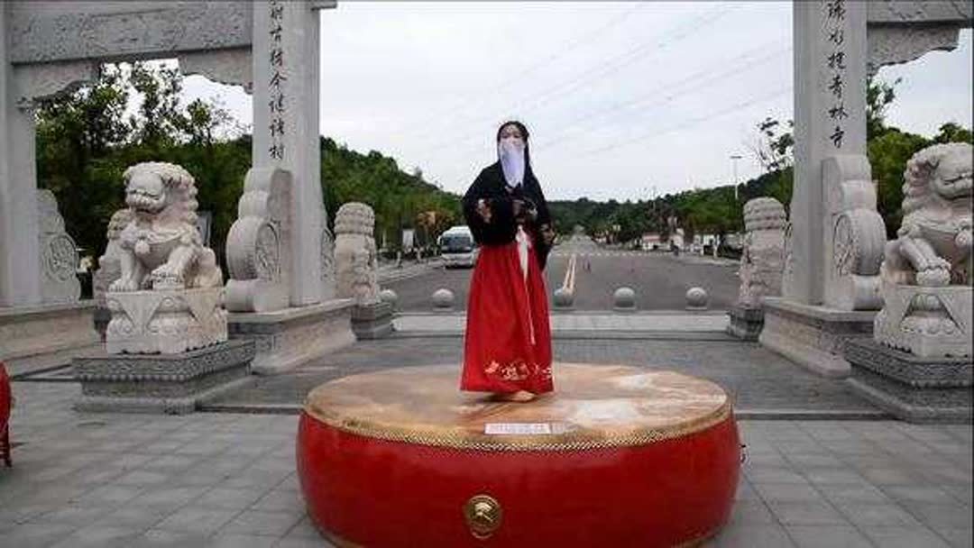 彰我华服 兴我礼仪 显我胸怀 传我德行-礼仪之邦-鼓上舞蹈:曦冉
