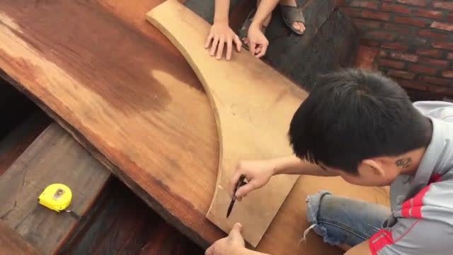 纯实木门手工做,这样的工艺见过的人不多